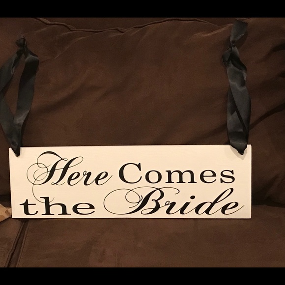 Party Supplies | Here Comes The Bride Sign | Poshmark